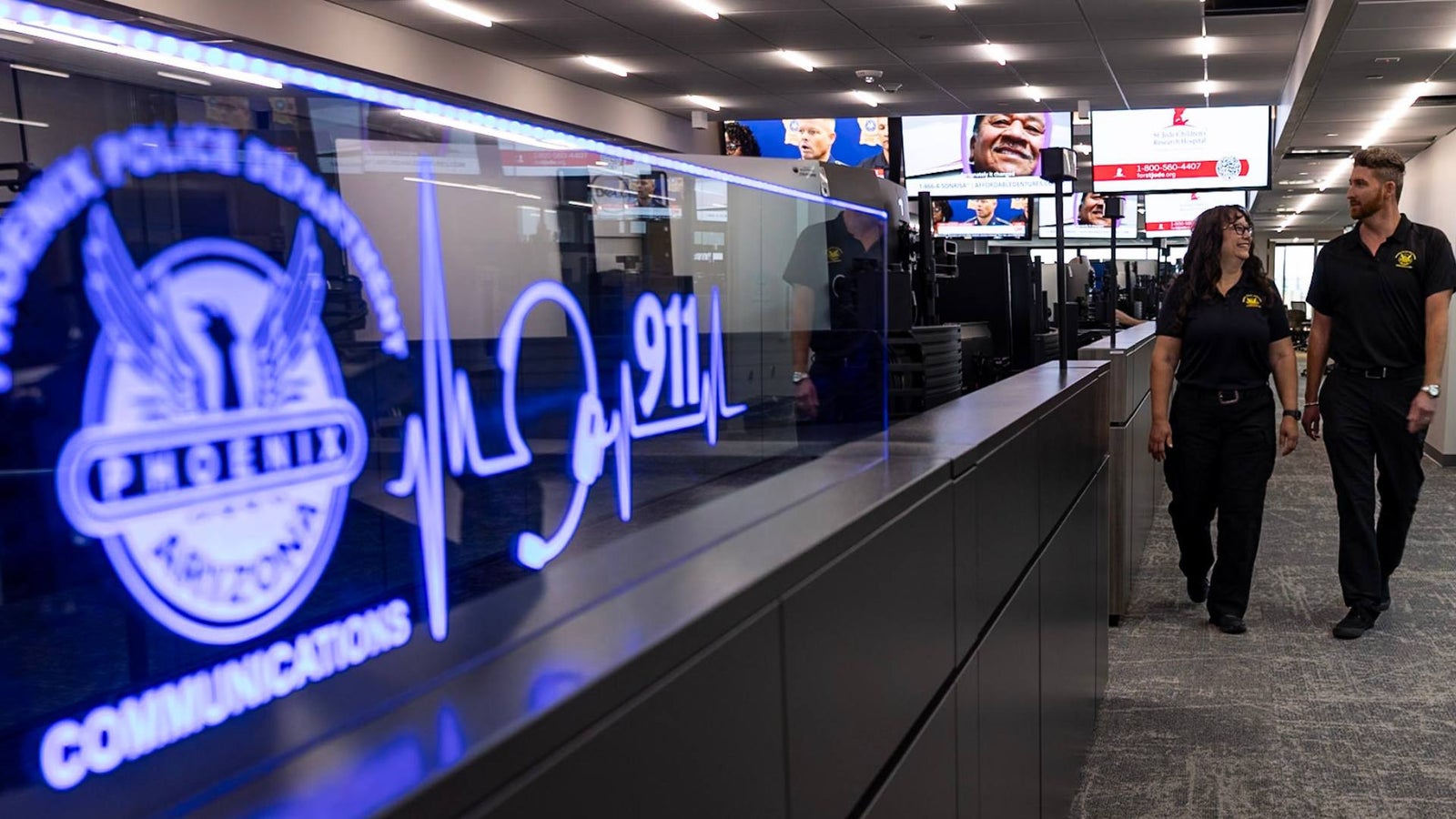 Phoenix Police Unveils New State-of-the-Art Communications Center ...
